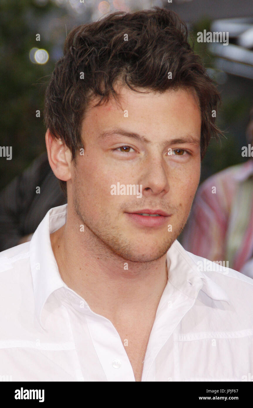 Cory Monteith arriving at the Los Angeles Premiere of Michael Jackson's ...