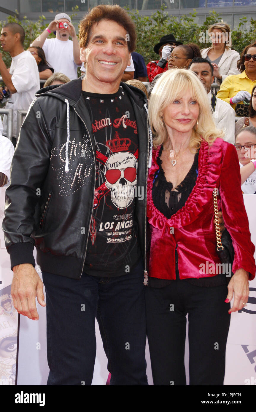 Lou Ferrigno & Wife Carla Ferrigno arriving at the Los Angeles Premiere ...