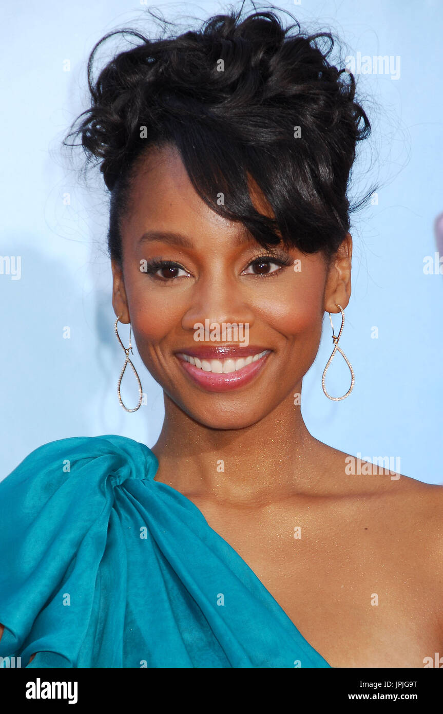Anika Noni Rose at the World Premiere of Anika Noni Rose at the World Premiere of