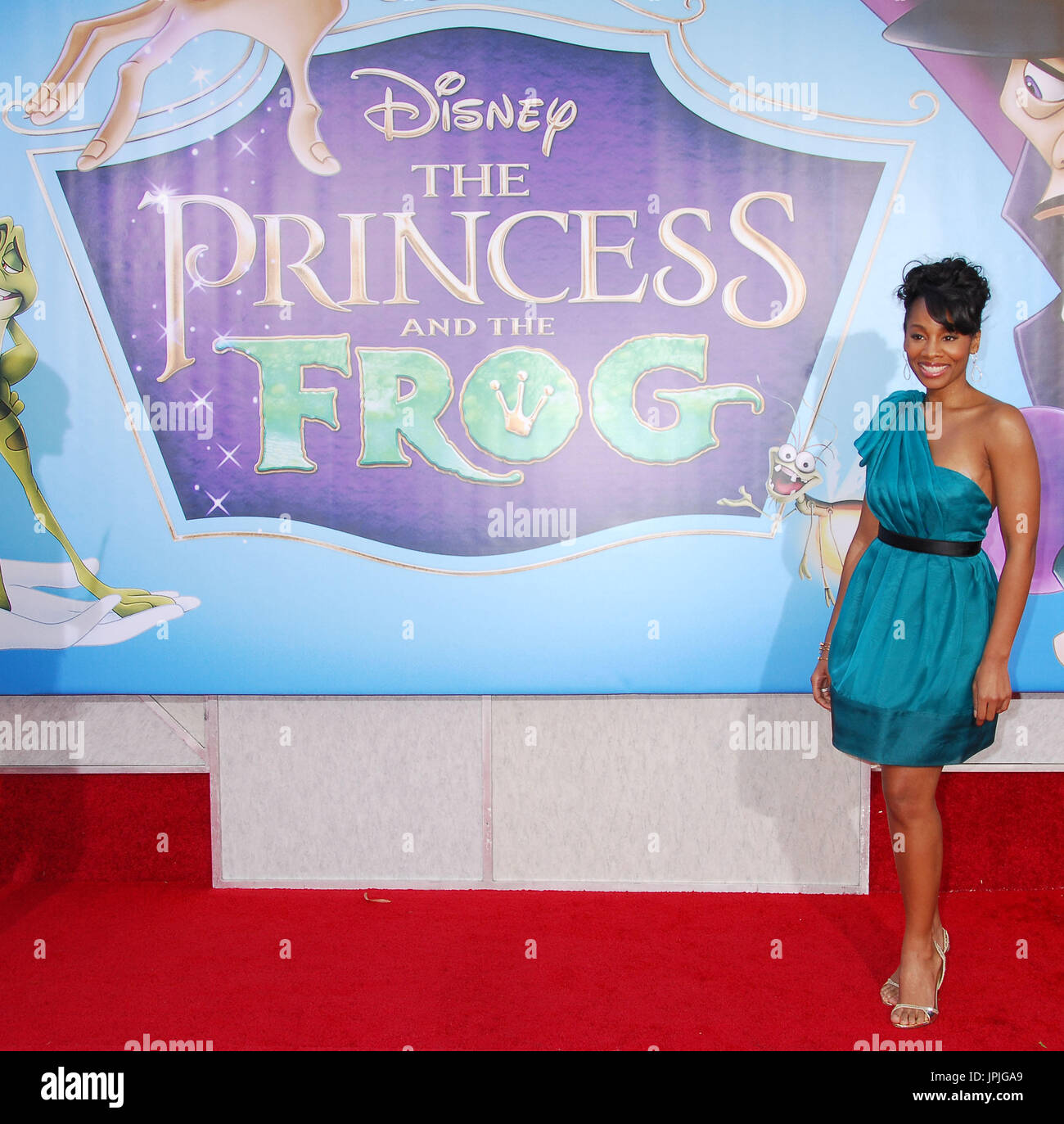 Anika Noni Rose at the World Premiere of "The Princess And The Frog ...