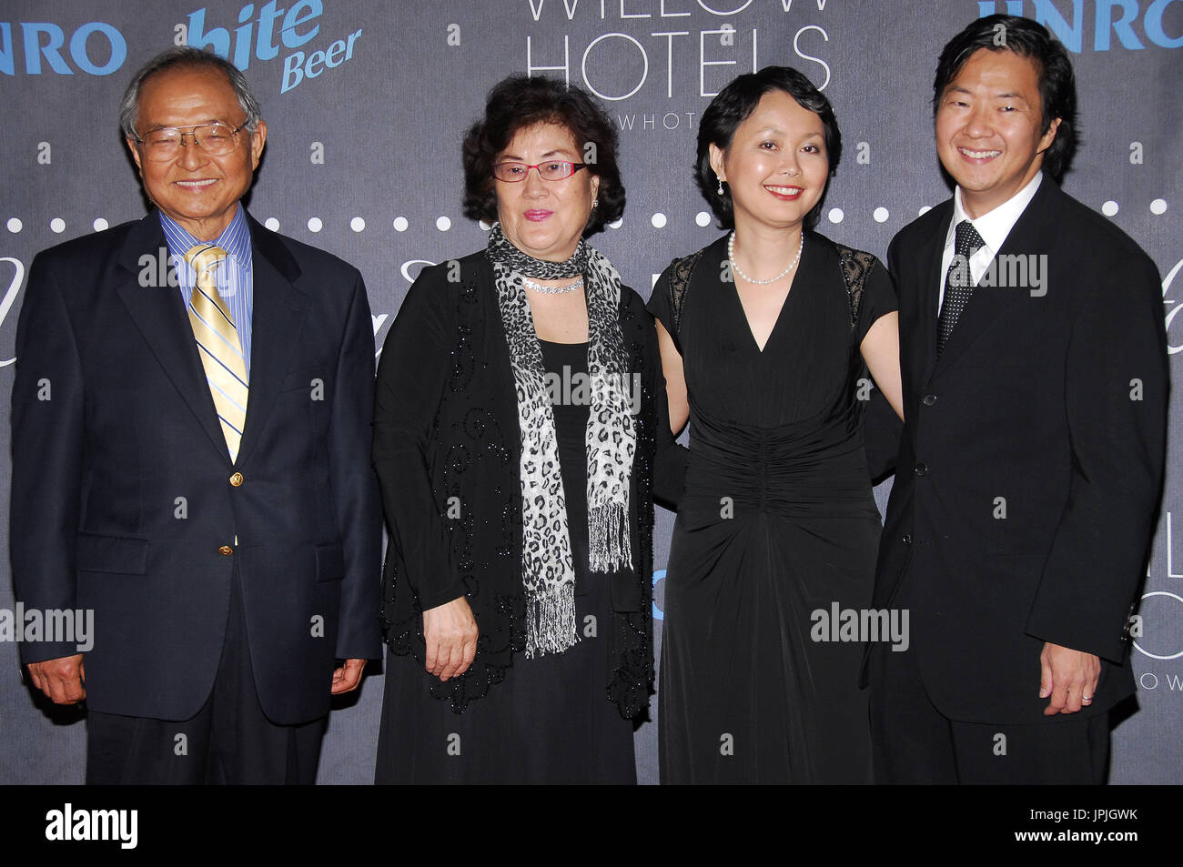 Ken Jeong, Wife Tran & Parents at the KoreAm Journal's 8th Annual ...