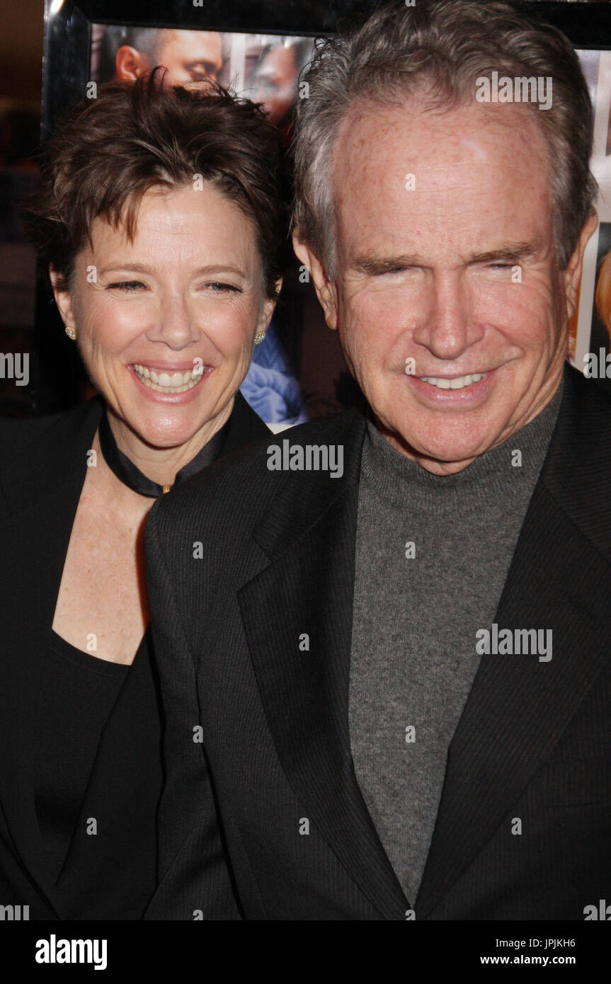 Annette Benning and Warren Beatty at the Los Angeles Premiere of MOTHER ...
