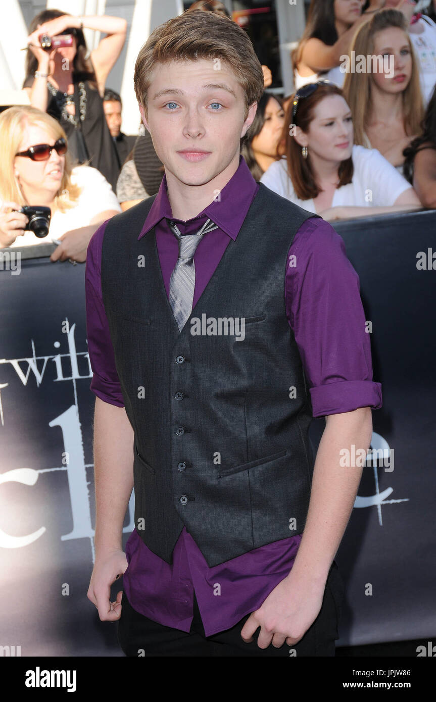 Eclipse Knight Saga - Khám Phá Thế Giới Huyền Bí Và Những Cuộc Phiêu ...