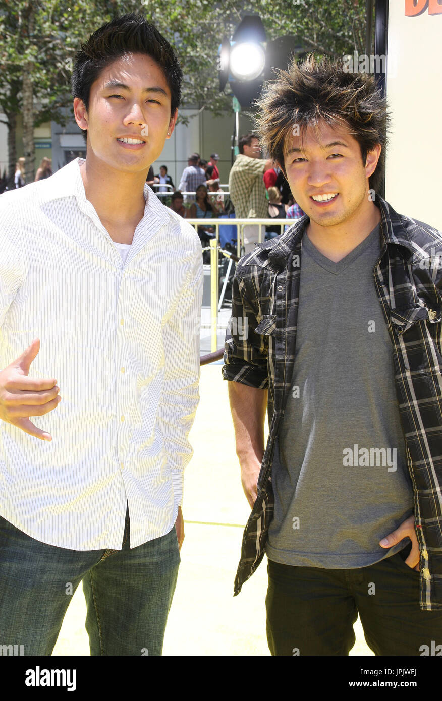 Ryan "NigaHiga" Higa and Steve Terada at the World Premiere of ...