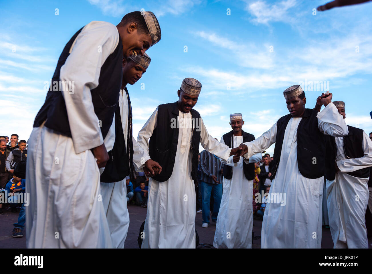 Arab dance hi-res stock photography and images - Alamy