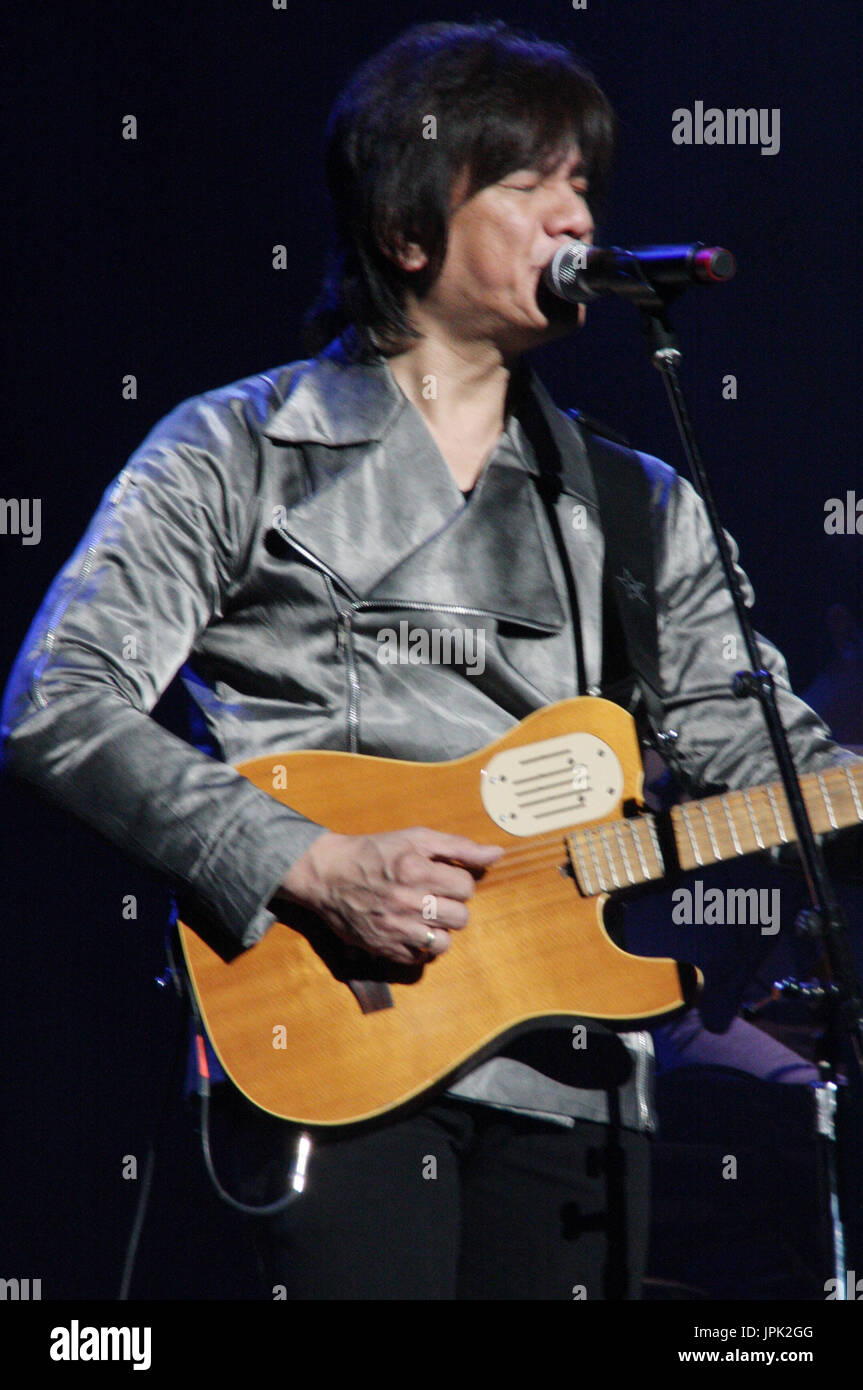 Joey Generoso of Side A at the BACK2BACK2BACK concert featuring Side A ...