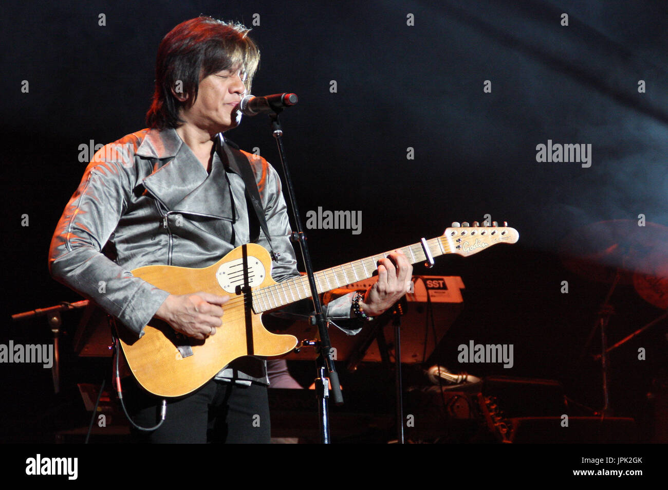 Joey Generoso of Side A at the BACK2BACK2BACK concert featuring Side A ...