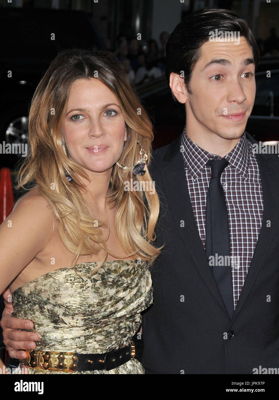 Drew Barrymore & Justin Long at the Los Angeles Premiere of "Going The ...
