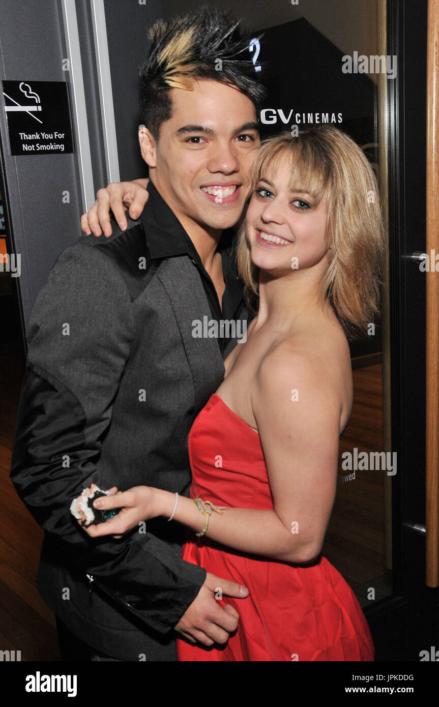 Dominic Sandoval Aka D Trix And Lauren Froderman Of Sytycd Season 7 At