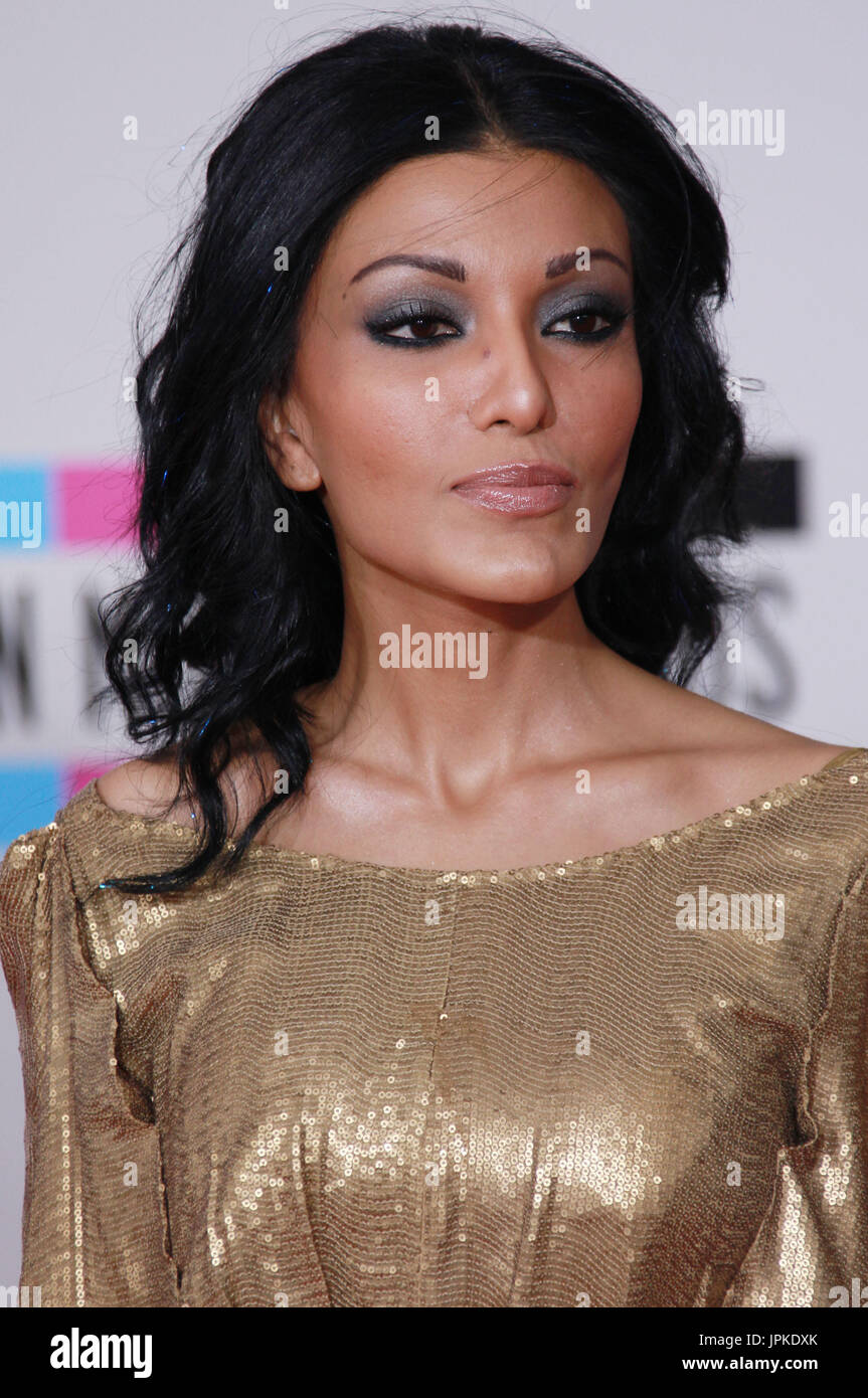 Koena at the arrivals of THE 2010 AMERICAN MUSIC AWARDS held at the ...