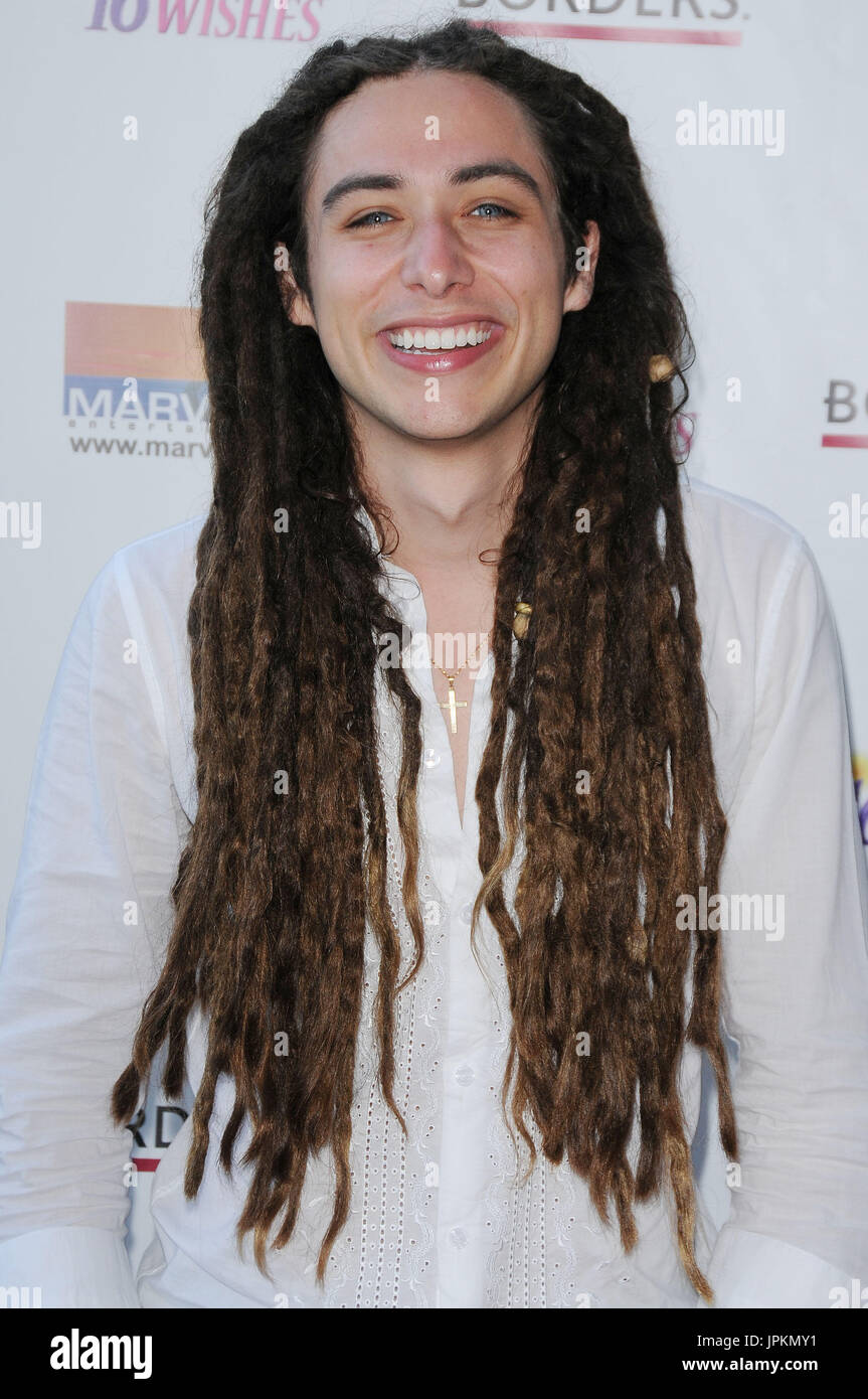 Jason Castro at the Los Angeles Premiere of "16 Wishes" held at the ...