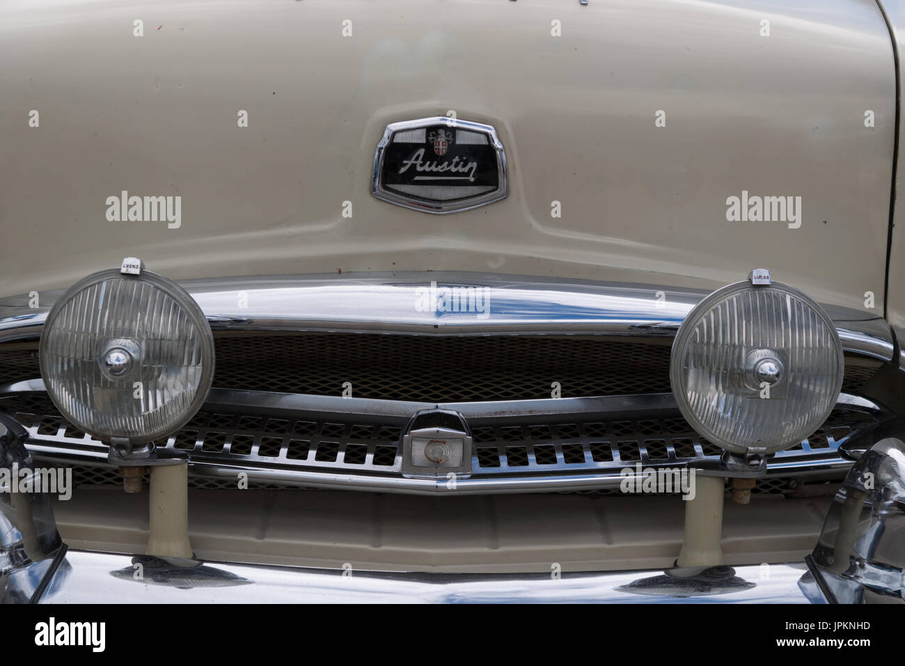 Austin car front grille hi-res stock photography and images - Alamy