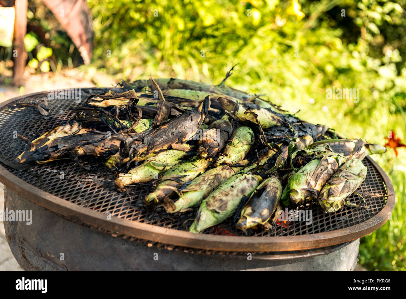 Fire roasted corn hi-res stock photography and images - Alamy