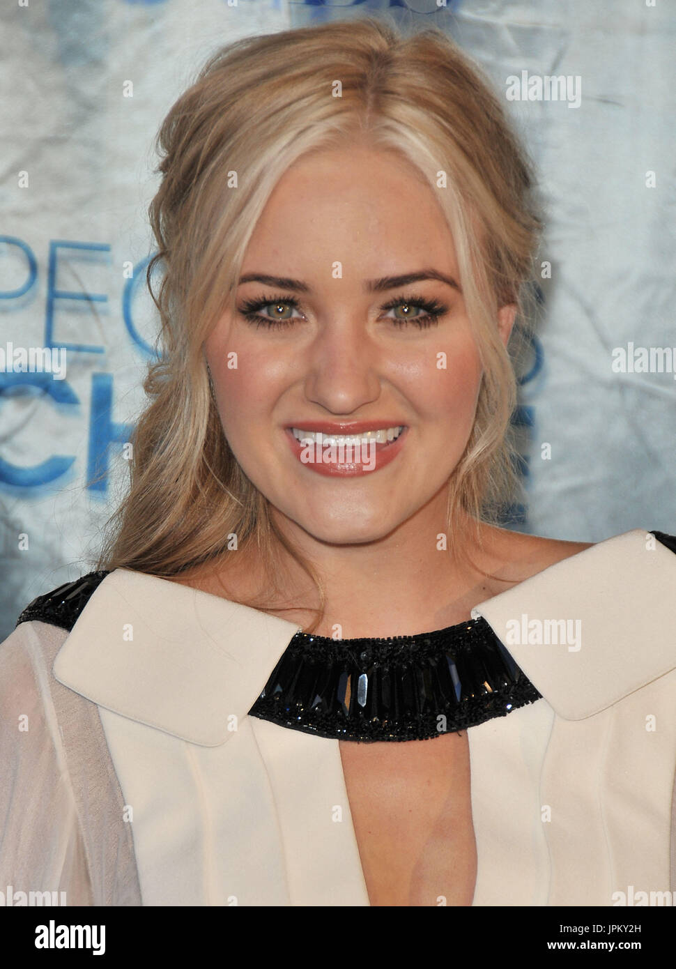 Amanda Michalka at the 2011 People's Choice Awards - Arrivals held at ...