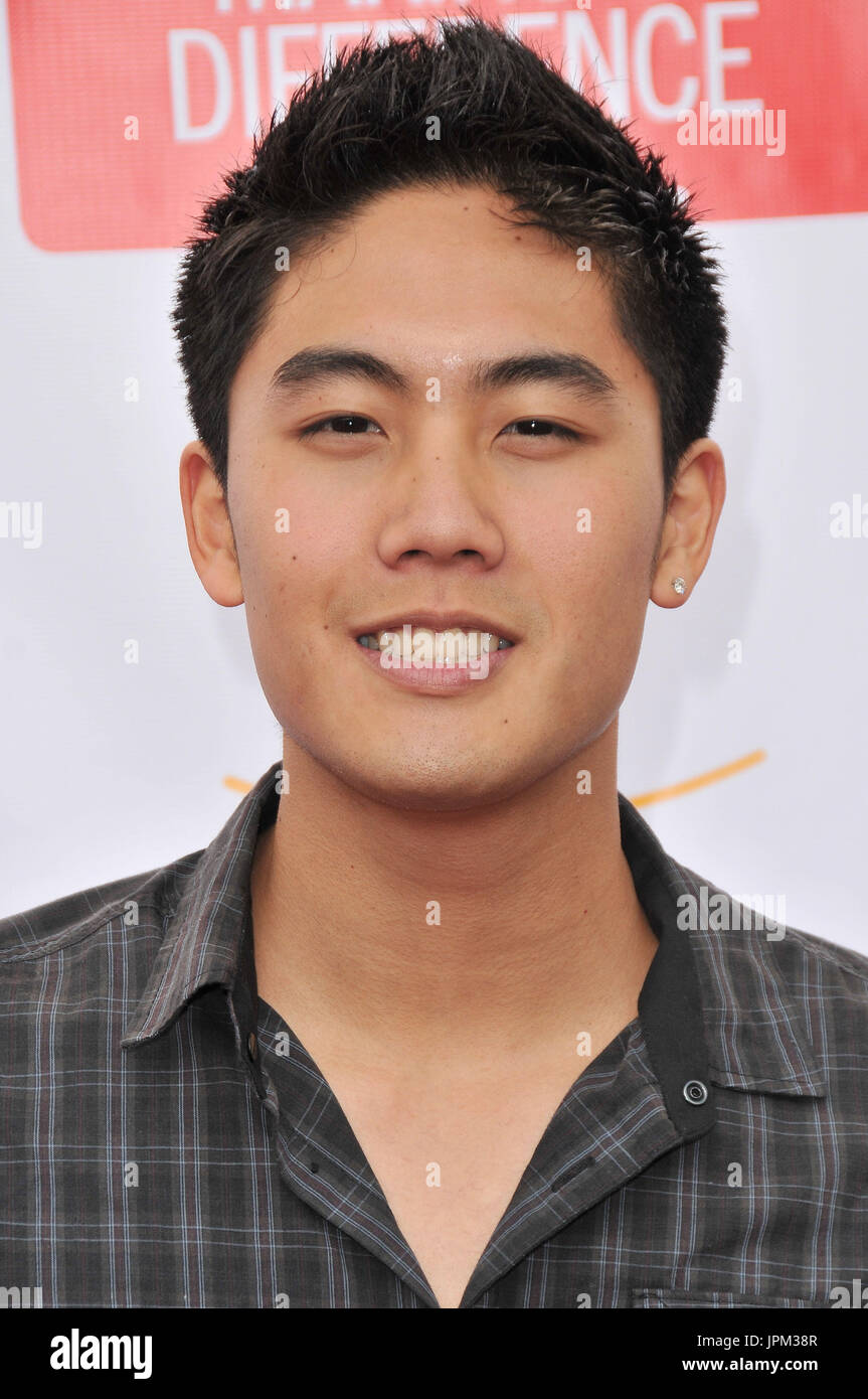 YouTube Star Ryan Higa at the Thousand Hearts Japan Relief Benefit ...