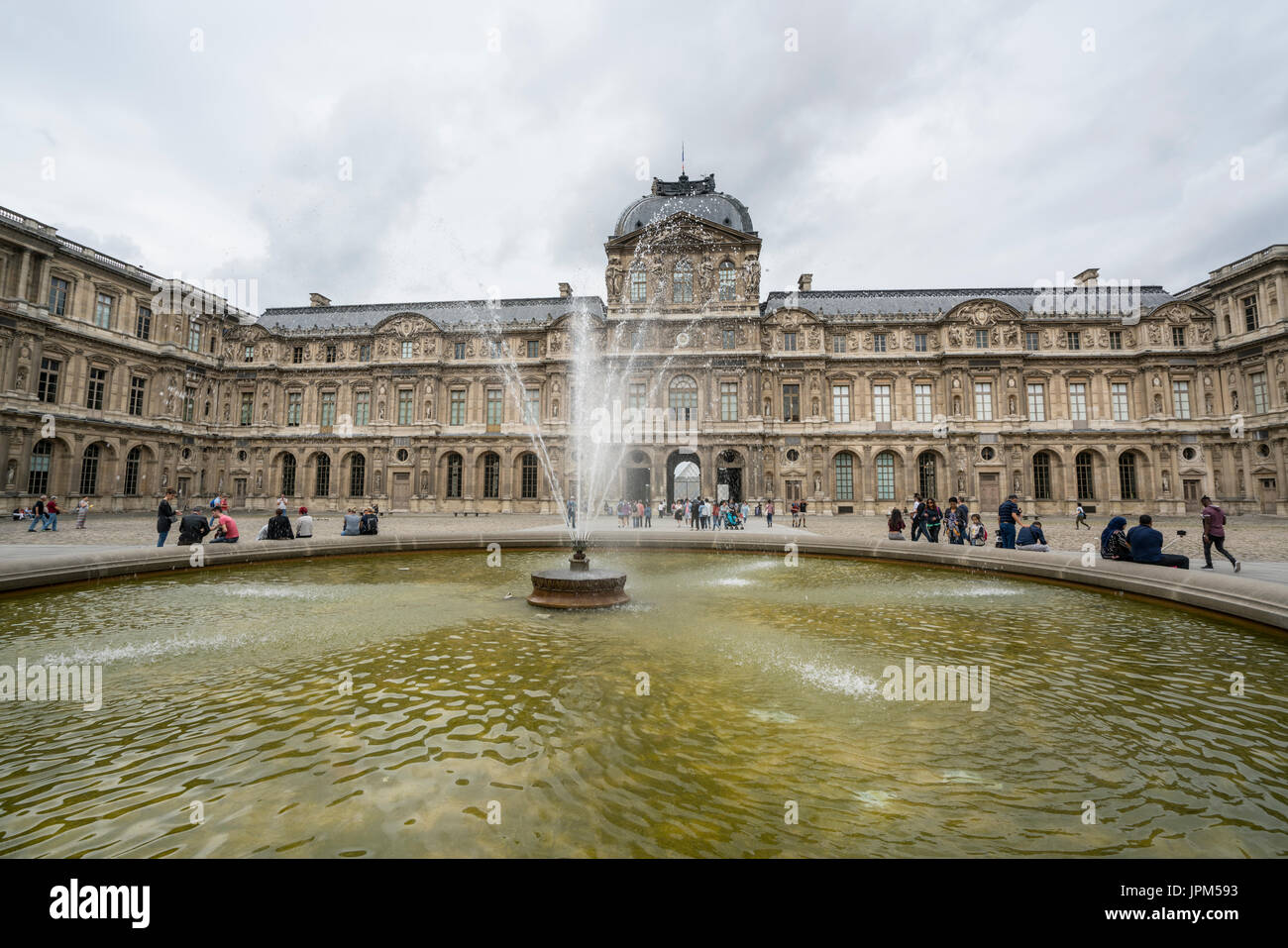 Square court of the louvre, paris hi-res stock photography and images ...