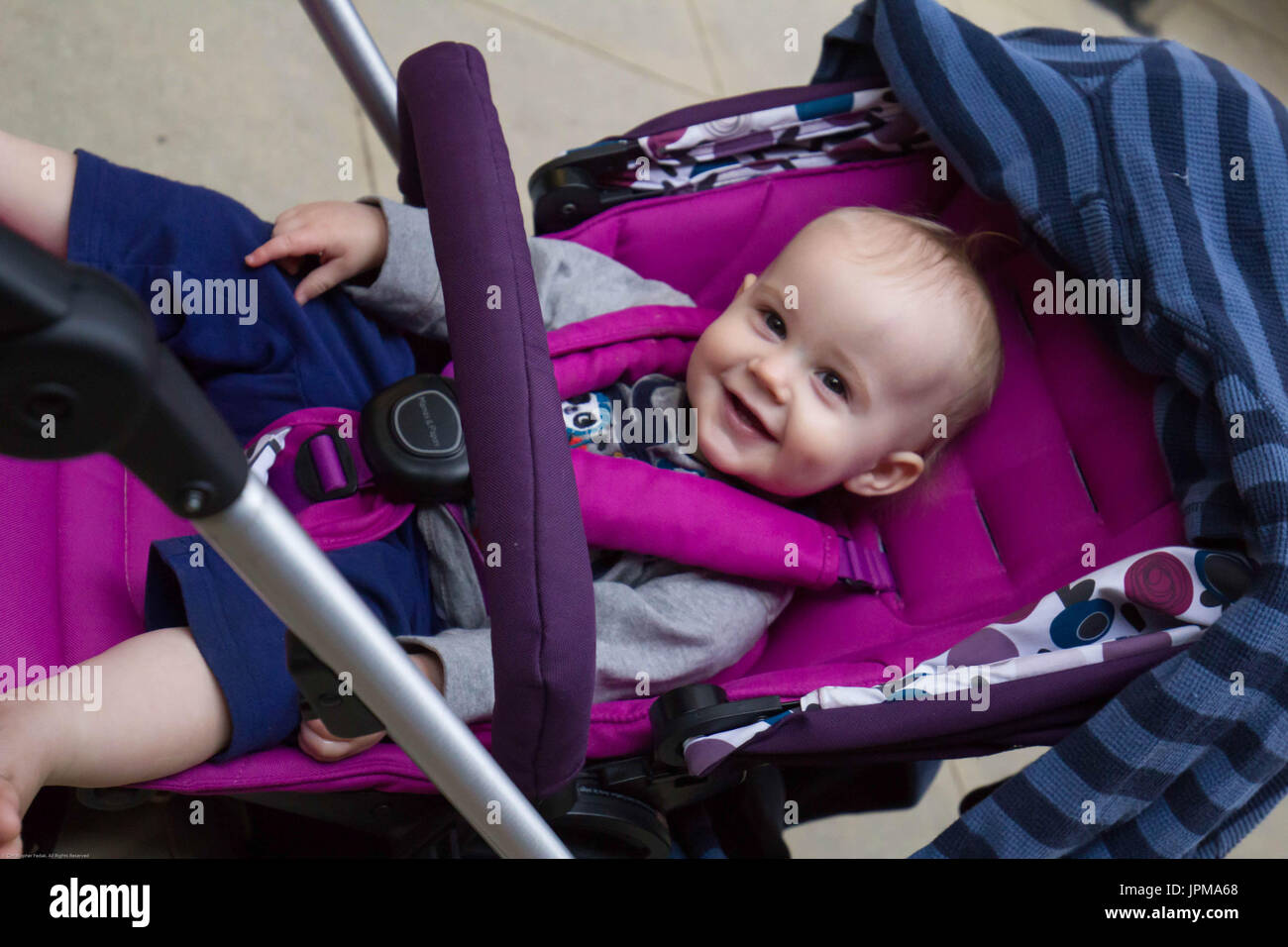 Baby stroller picture hi-res stock photography and images - Alamy