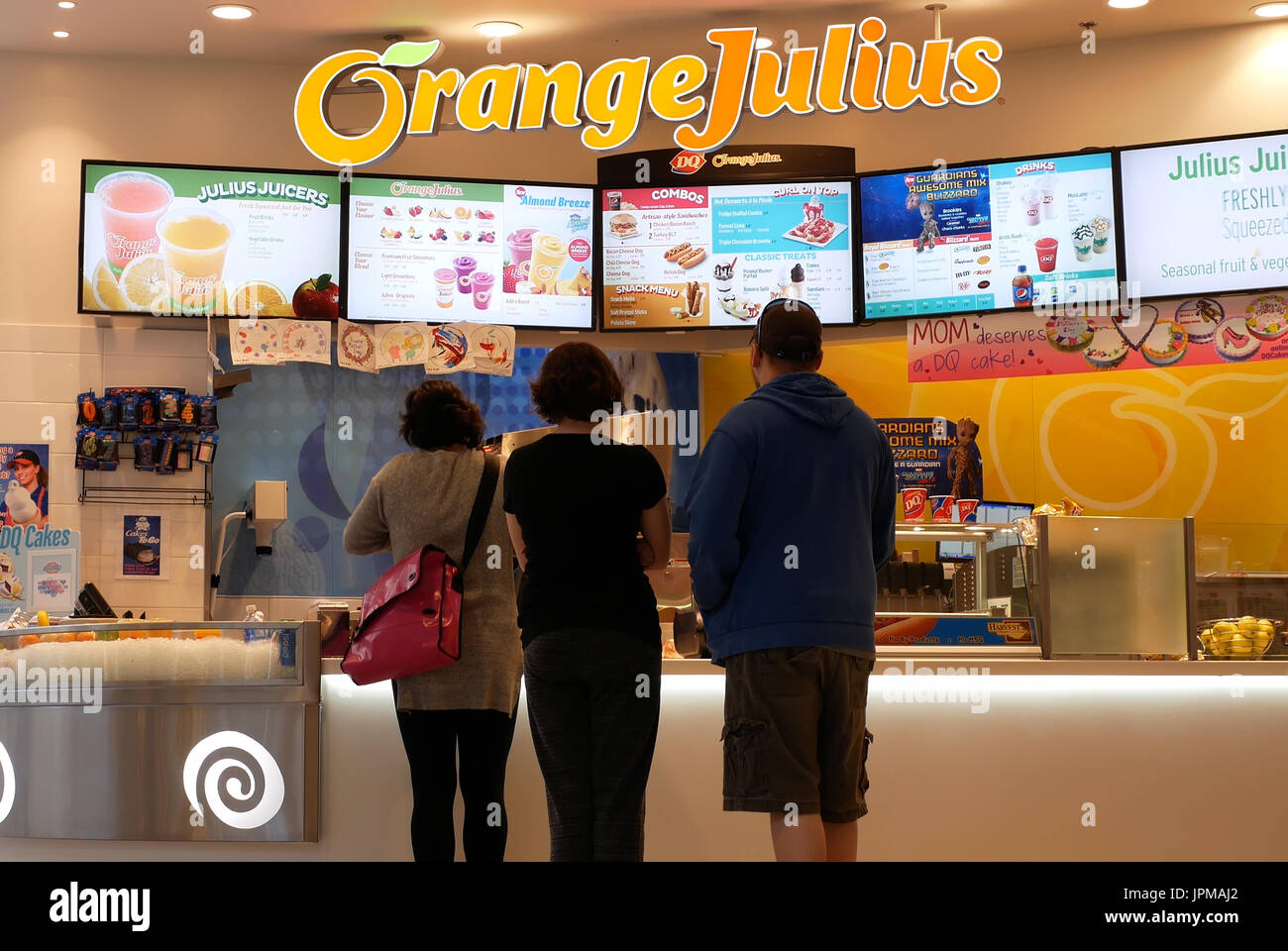 Waiting for the menu hi-res stock photography and images - Alamy