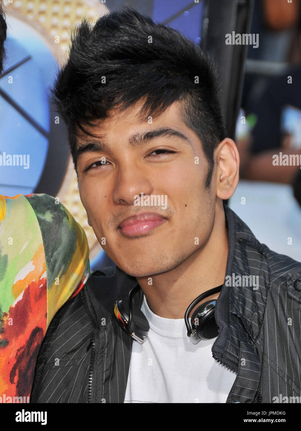 Tadd Gadduang of SYTYCD Season 8 at the Los Angeles Premiere of "Glee ...