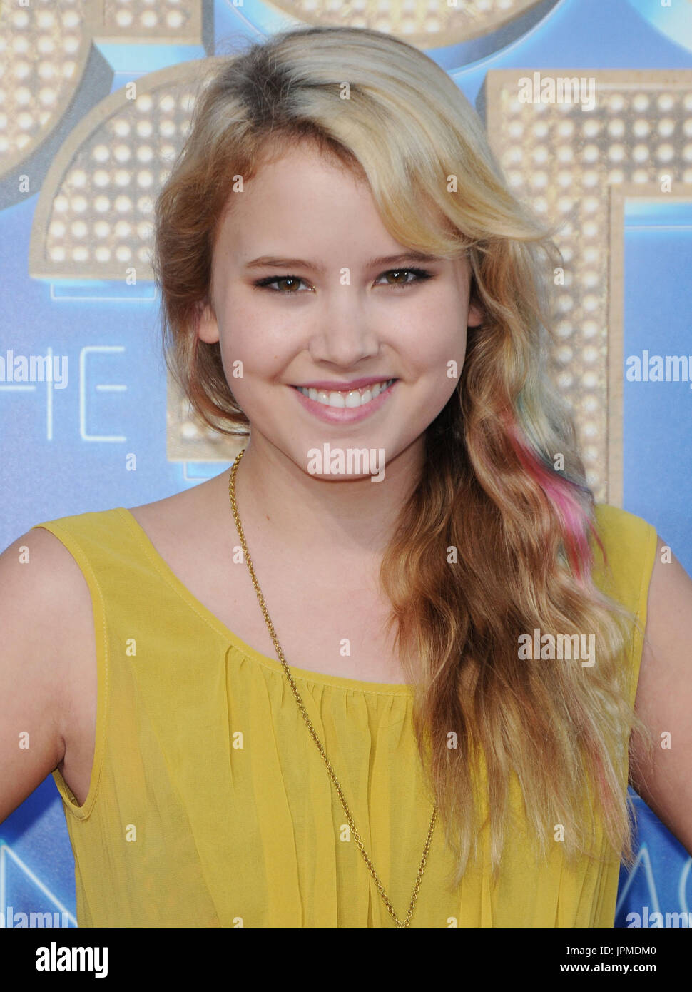 Taylor Spreitler at the Los Angeles Premiere of "Glee: The 3D Concert ...