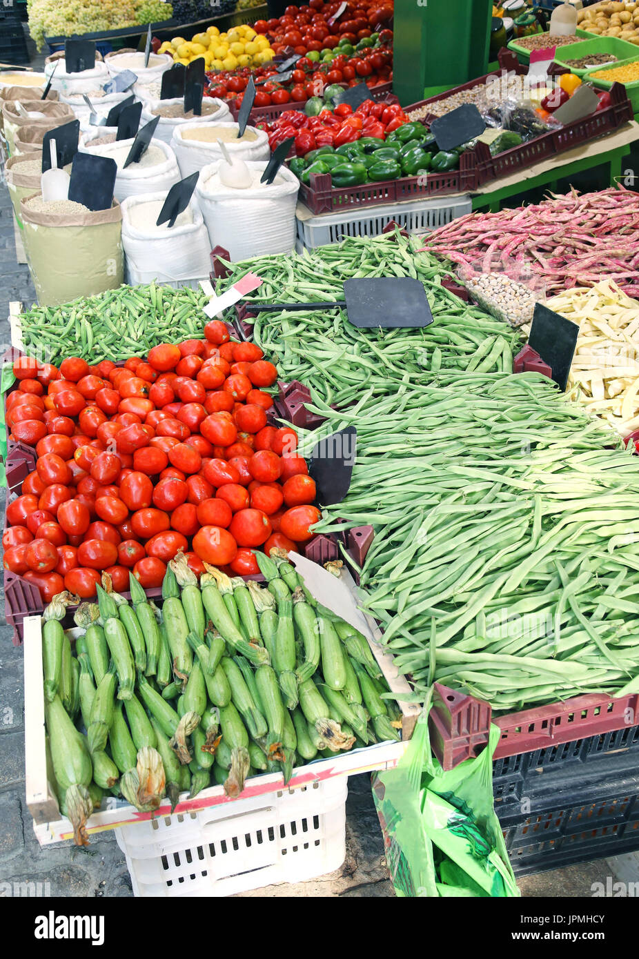 Sacks of vegetables hi-res stock photography and images - Alamy