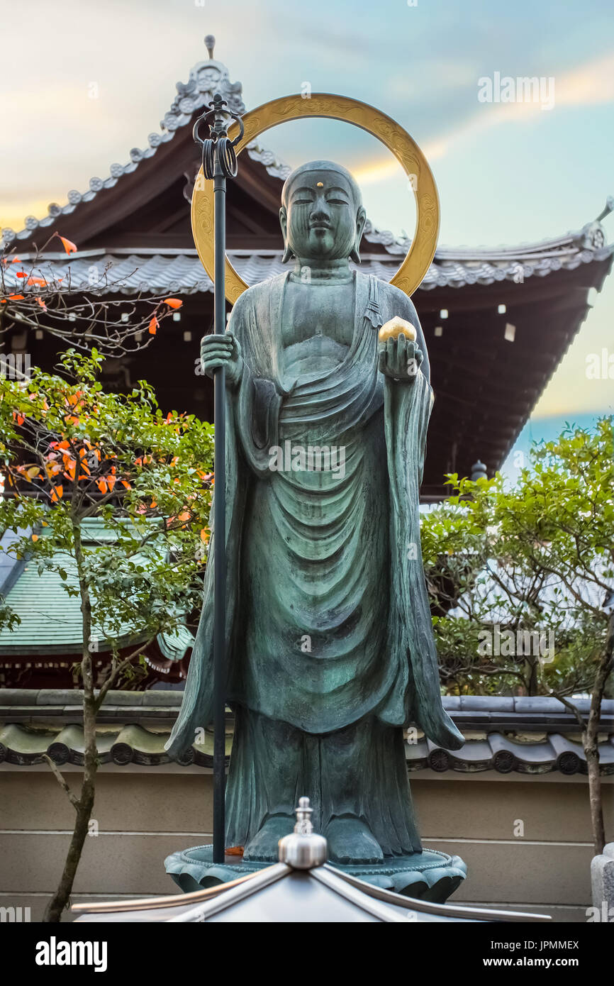 Bronze Buddha Statue in front of Daiun-in Temple in Kyoto Stock Photo ...