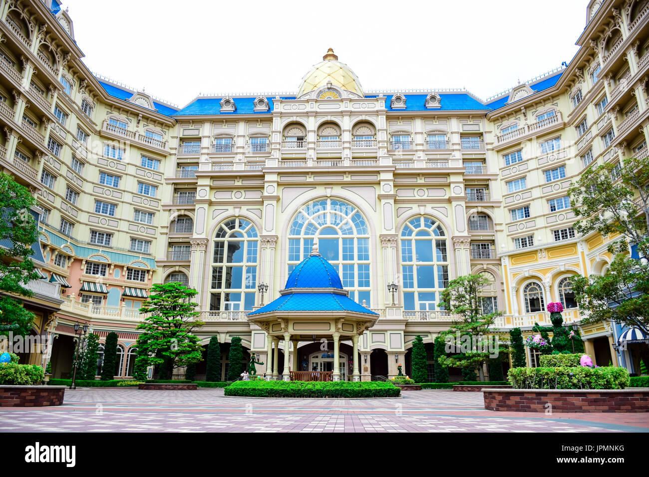 Tokyo Disneyland Hotel, most luxury Victorian style hotel in Tokyo ...