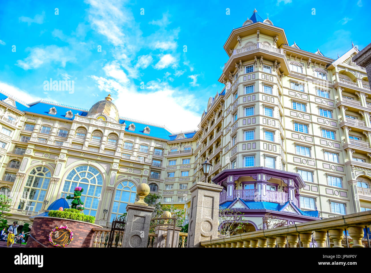 Tokyo Disneyland Hotel, most luxury Victorian style hotel in Tokyo ...