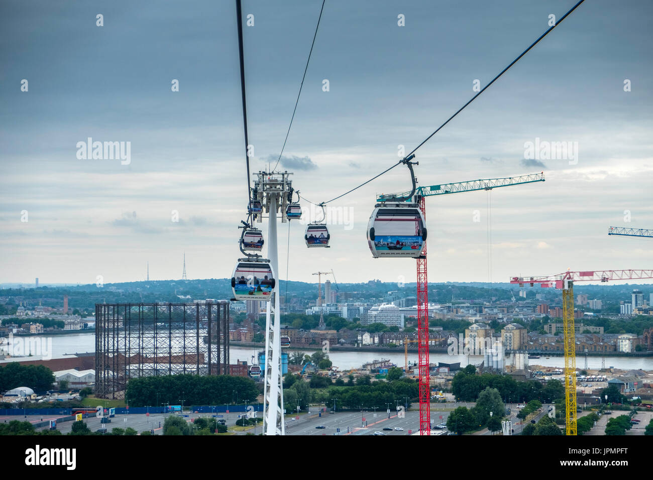London Thames Emirates cable car Air o2 centre Stock Photo - Alamy
