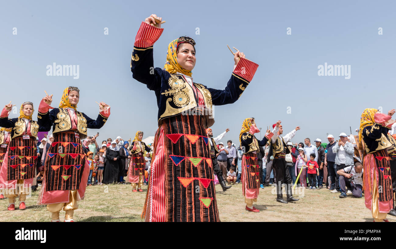 Davul folklore hi-res stock photography and images - Alamy