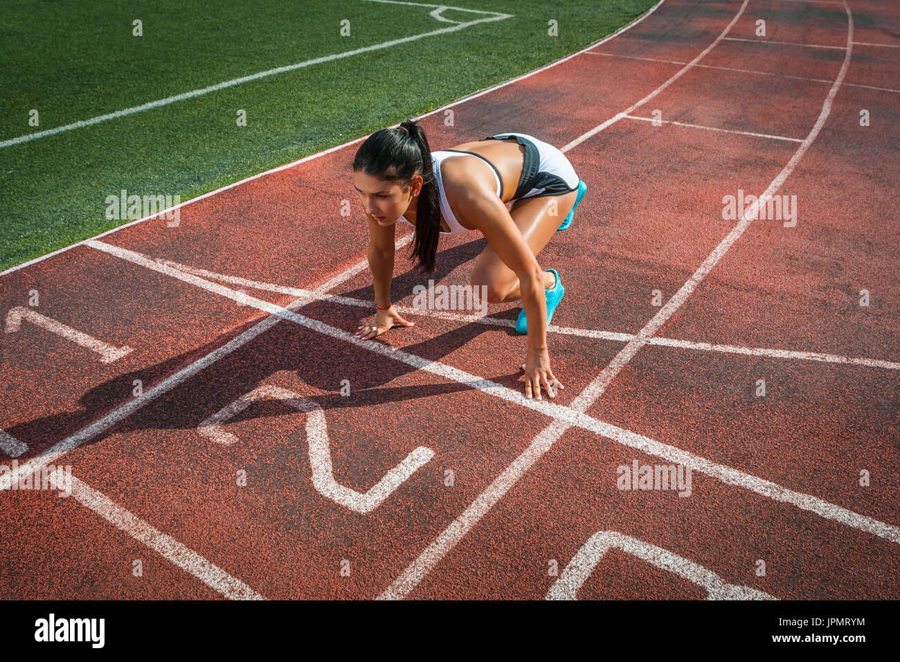 Male runners starting position hi-res stock photography and images - Alamy