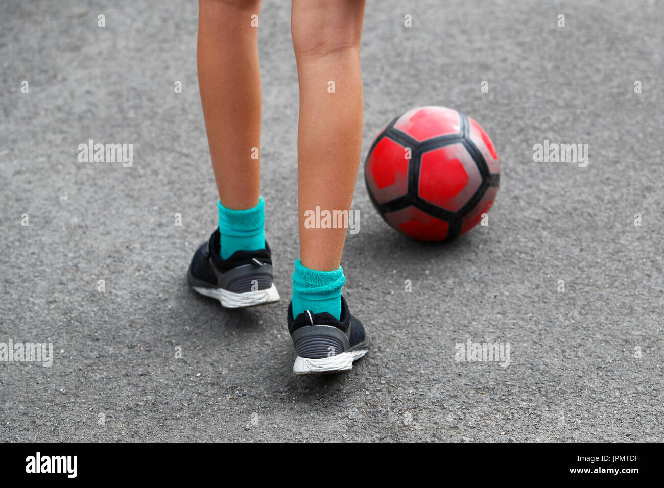 Soccer football player standing feet hi-res stock photography and ...
