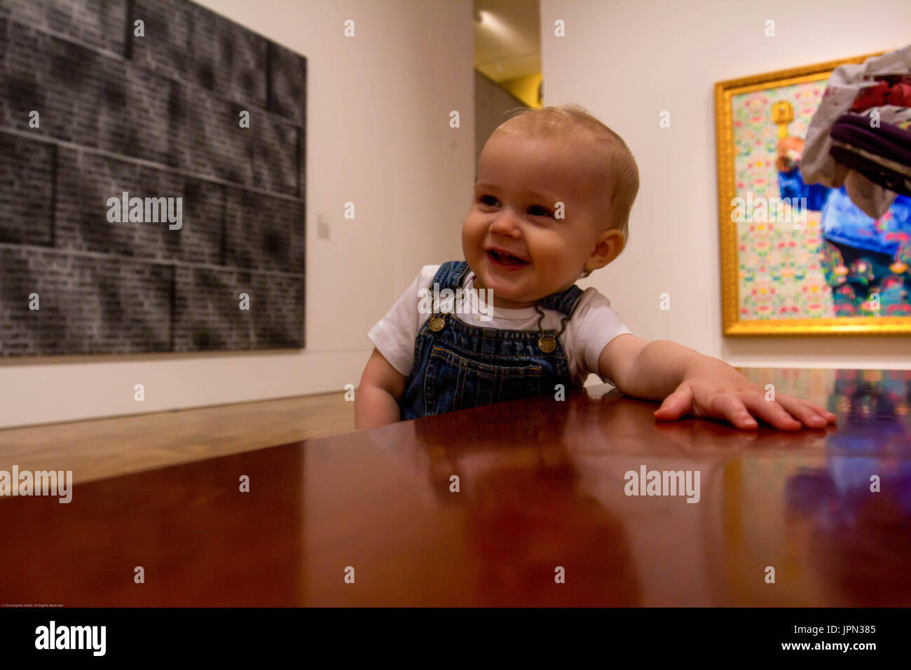 Baby at a museum hi-res stock photography and images - Alamy