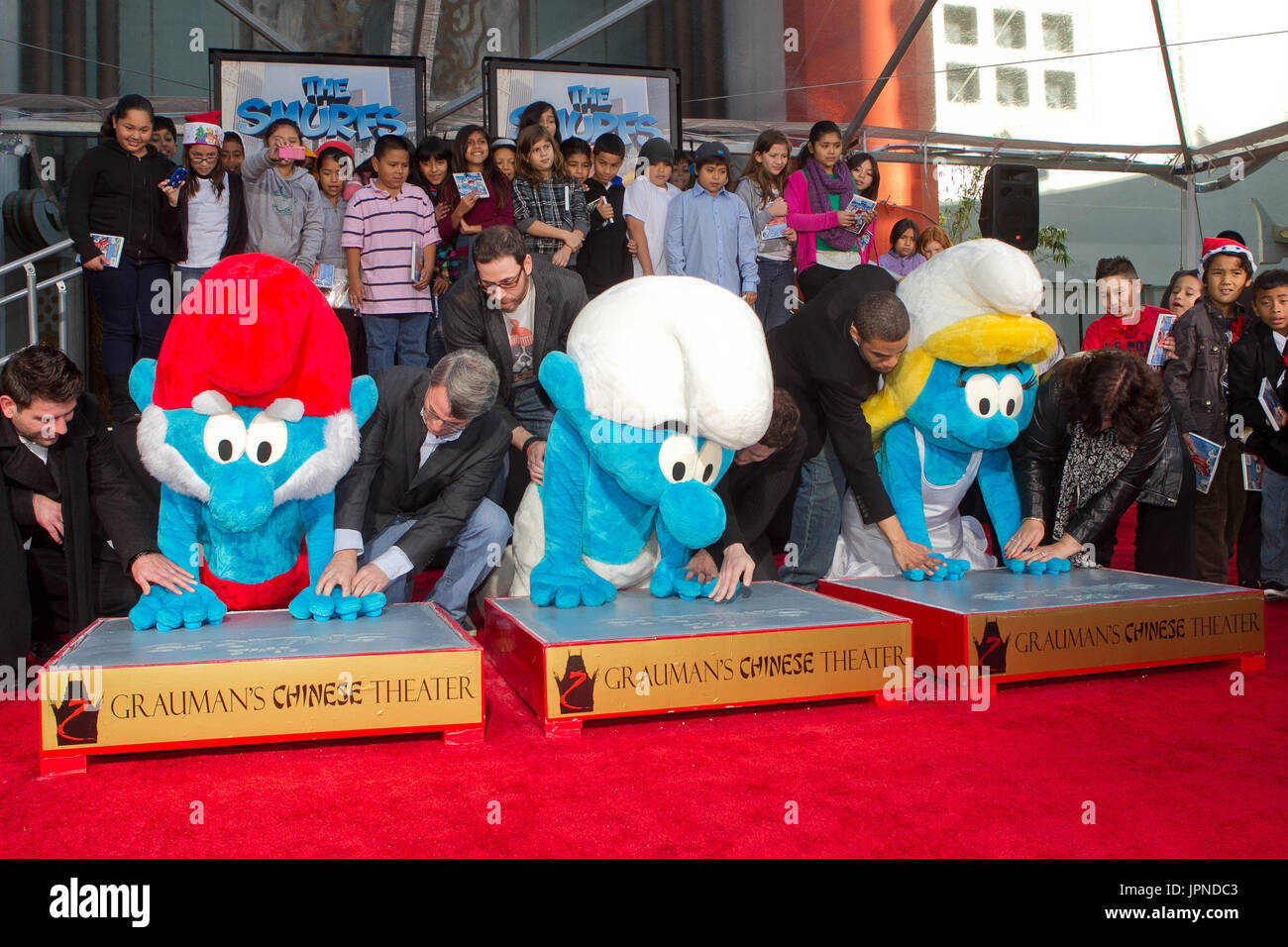 Papa Smurf, Clumsy Smurf & Smurfette at The Smurfs Hand & Footprint ...