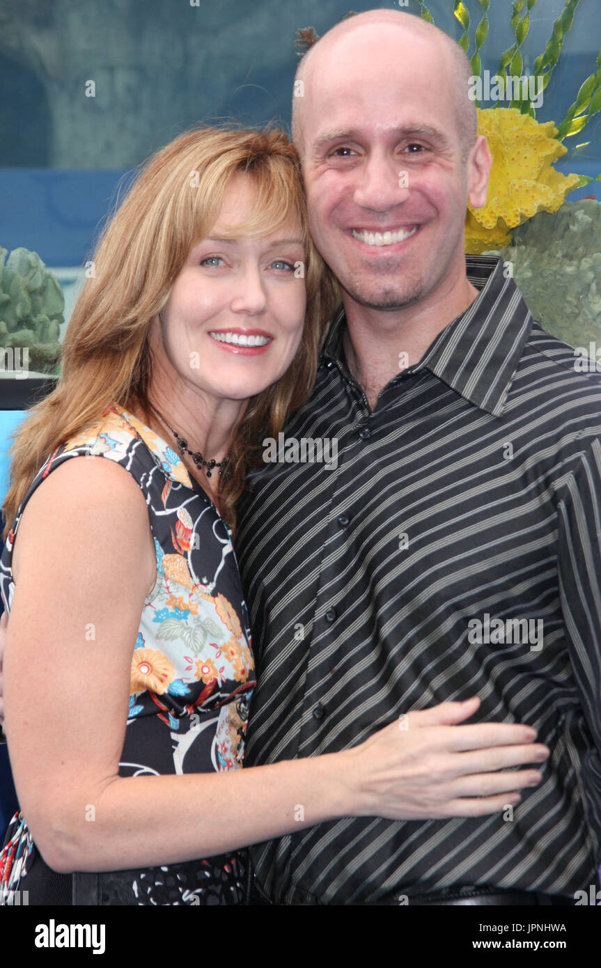 Noam Dromi (right) and Elizabeth Reynolds at the World Premiere of ...