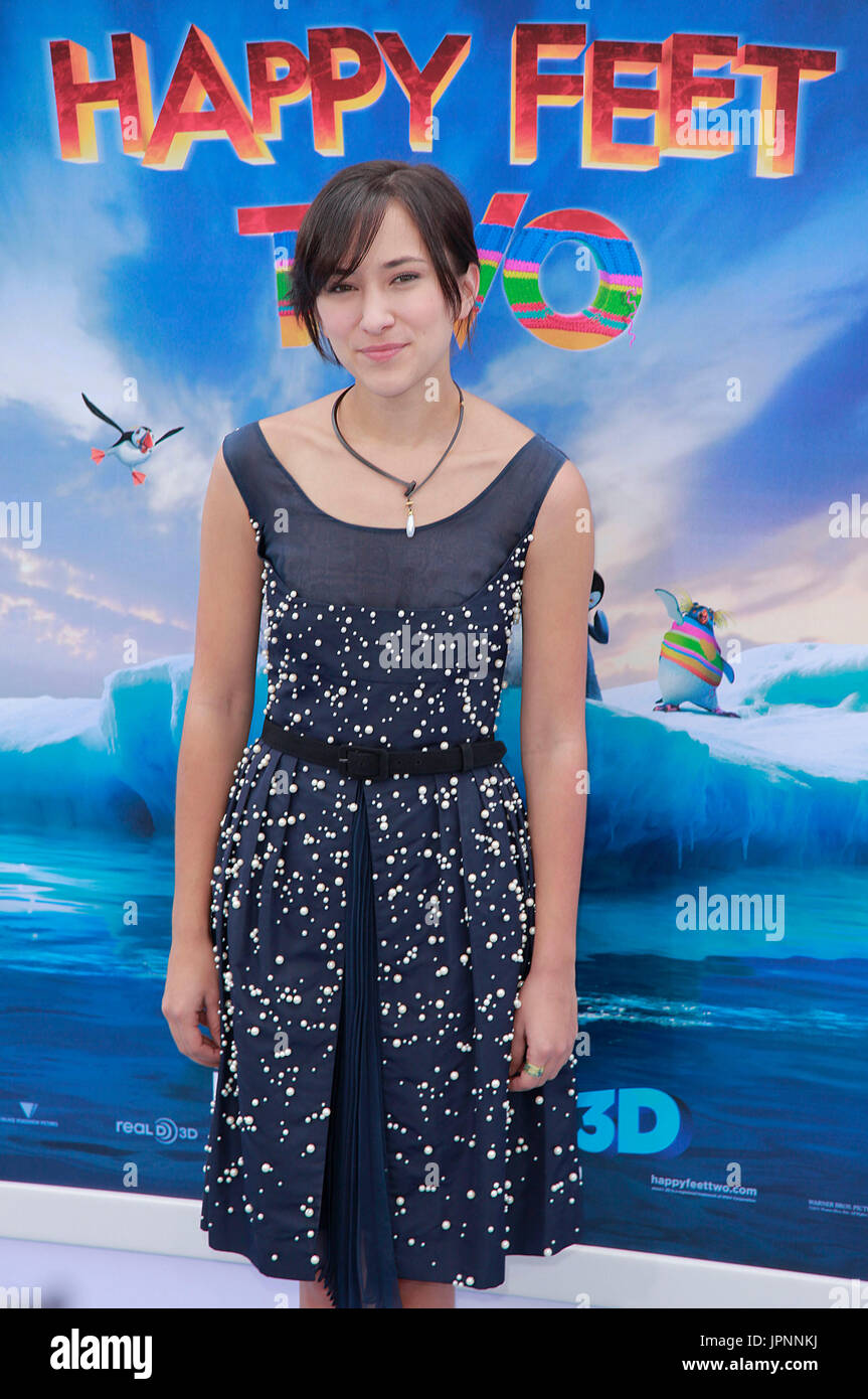 Zelda Williams at the World Premiere of "Happy Feet 2" held at the ...
