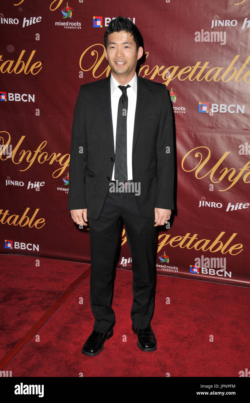 Phil Yu of Angry Asian Man at the KoreAm Journals 2011 Unforgettable A ...