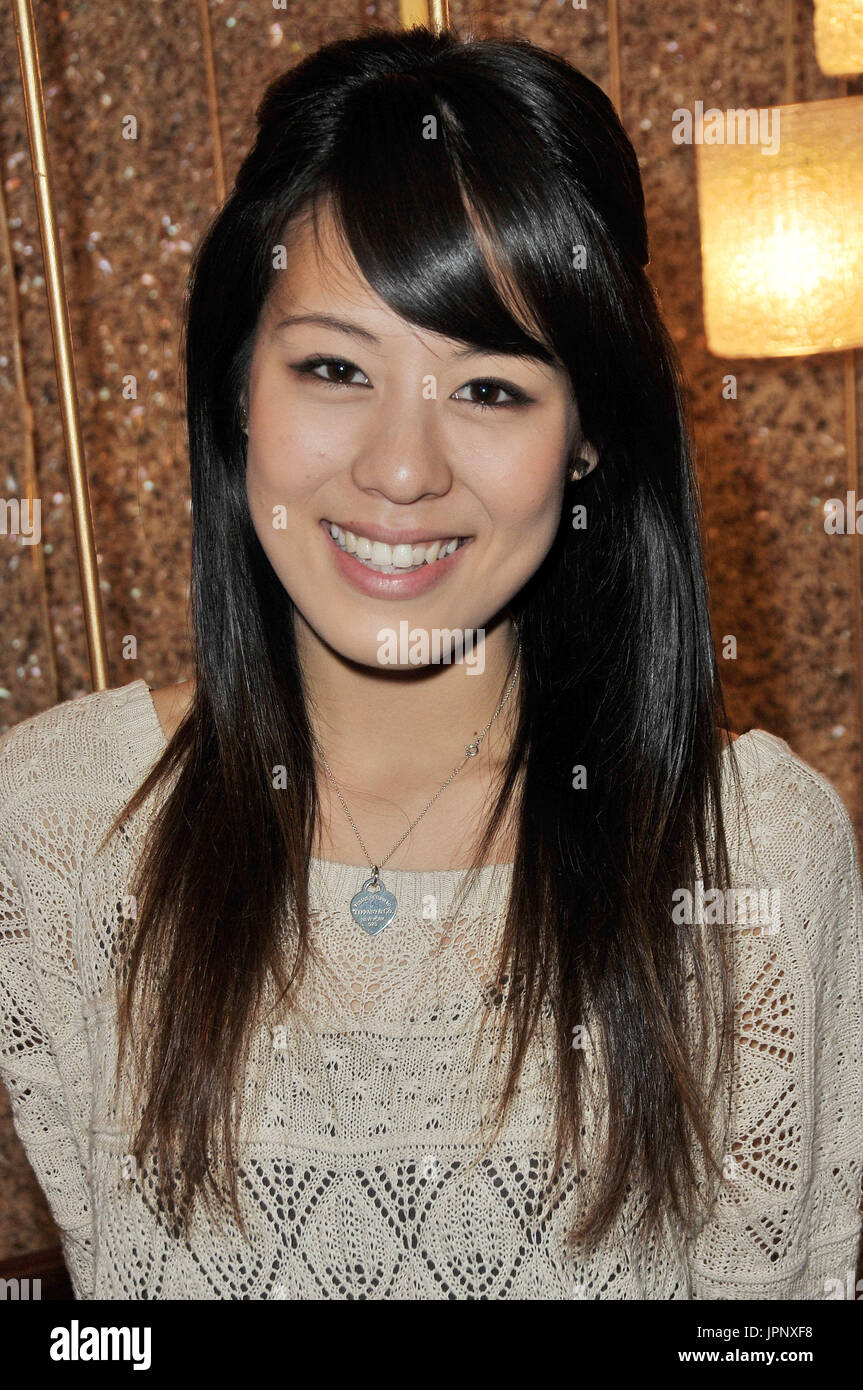 YouTube Singer from Australia Jayesslee - Janice Lee at TEG Live Presents NO FOR SALE Benefit ...