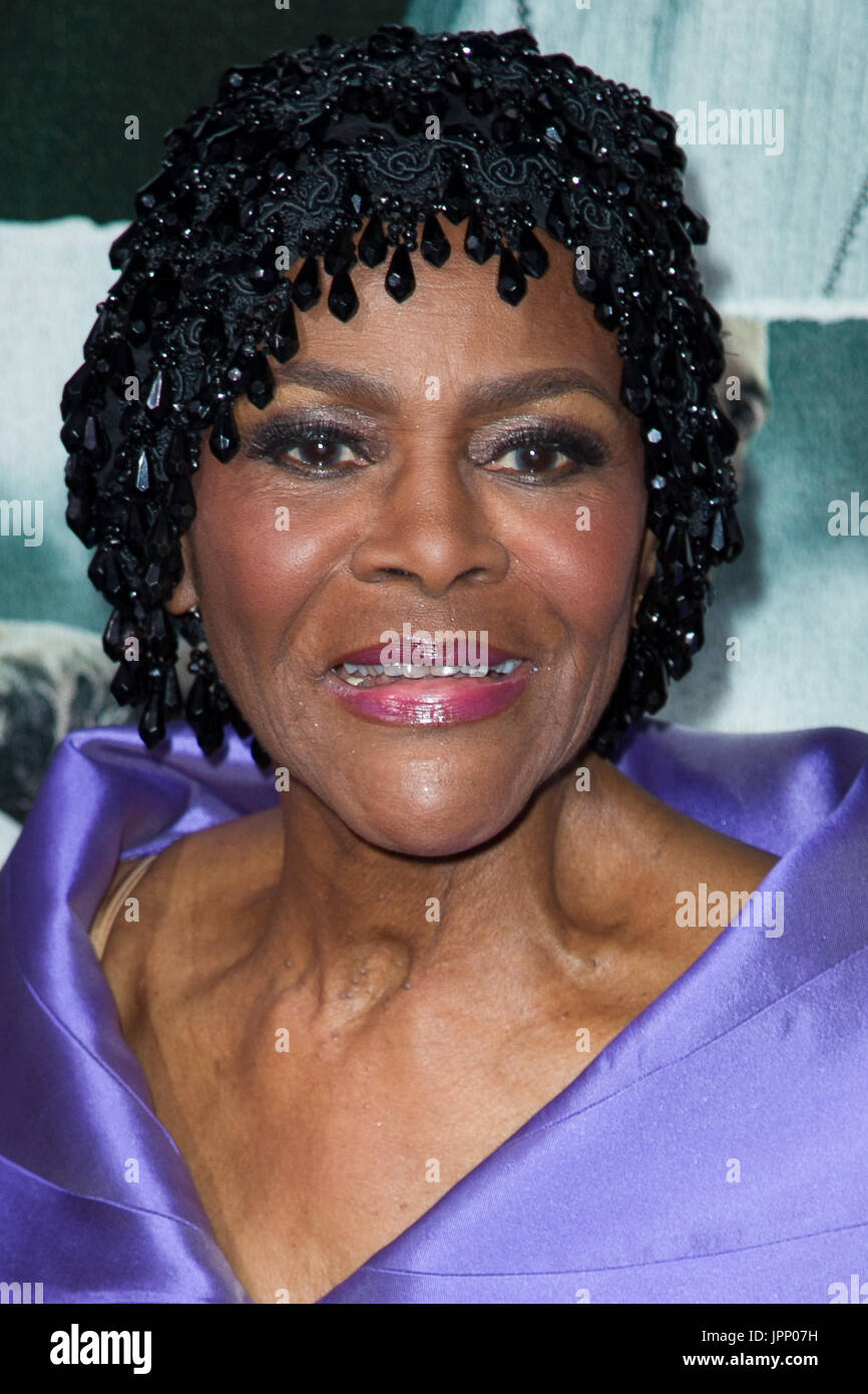 Cicely Tyson arrives at the Los Angeles premiere of 'Alex Cross' held ...
