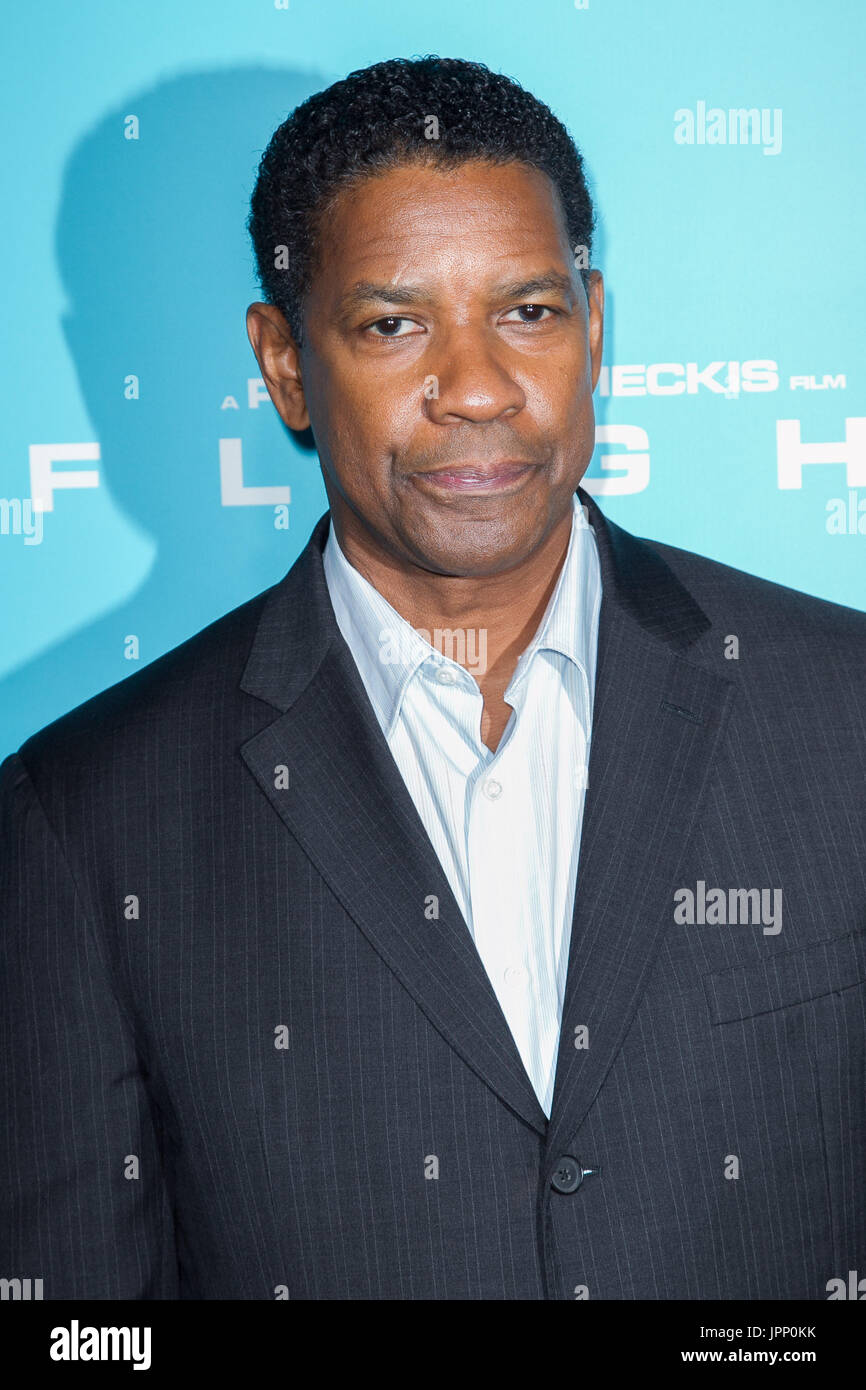 Denzel Washington arrives to the Premiere of Paramount Pictures ...