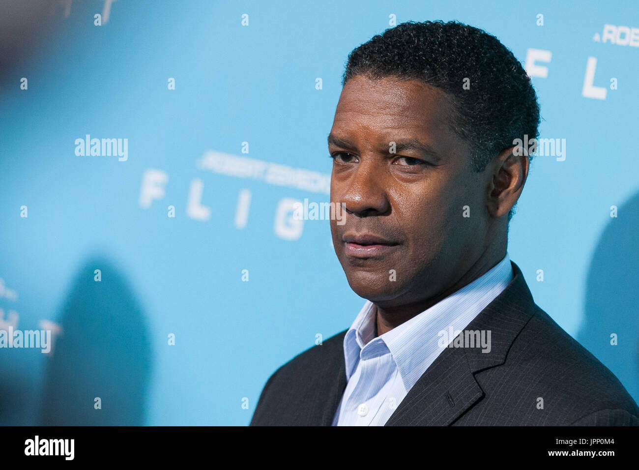 Denzel Washington arrives to the Premiere of Paramount Pictures ...