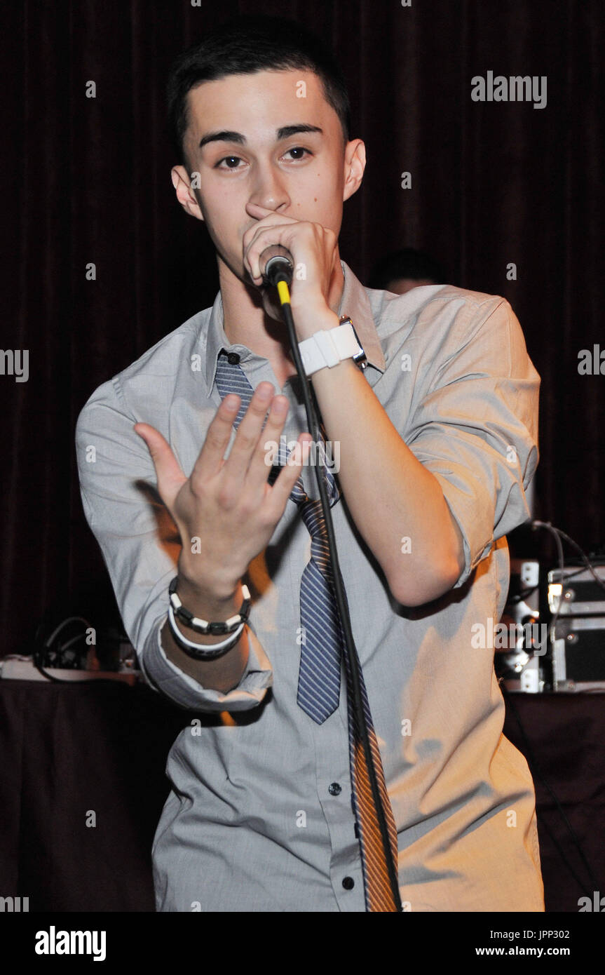 JDrew performing at JDrew's Mixtape Release & 21st Birthday Celebration ...