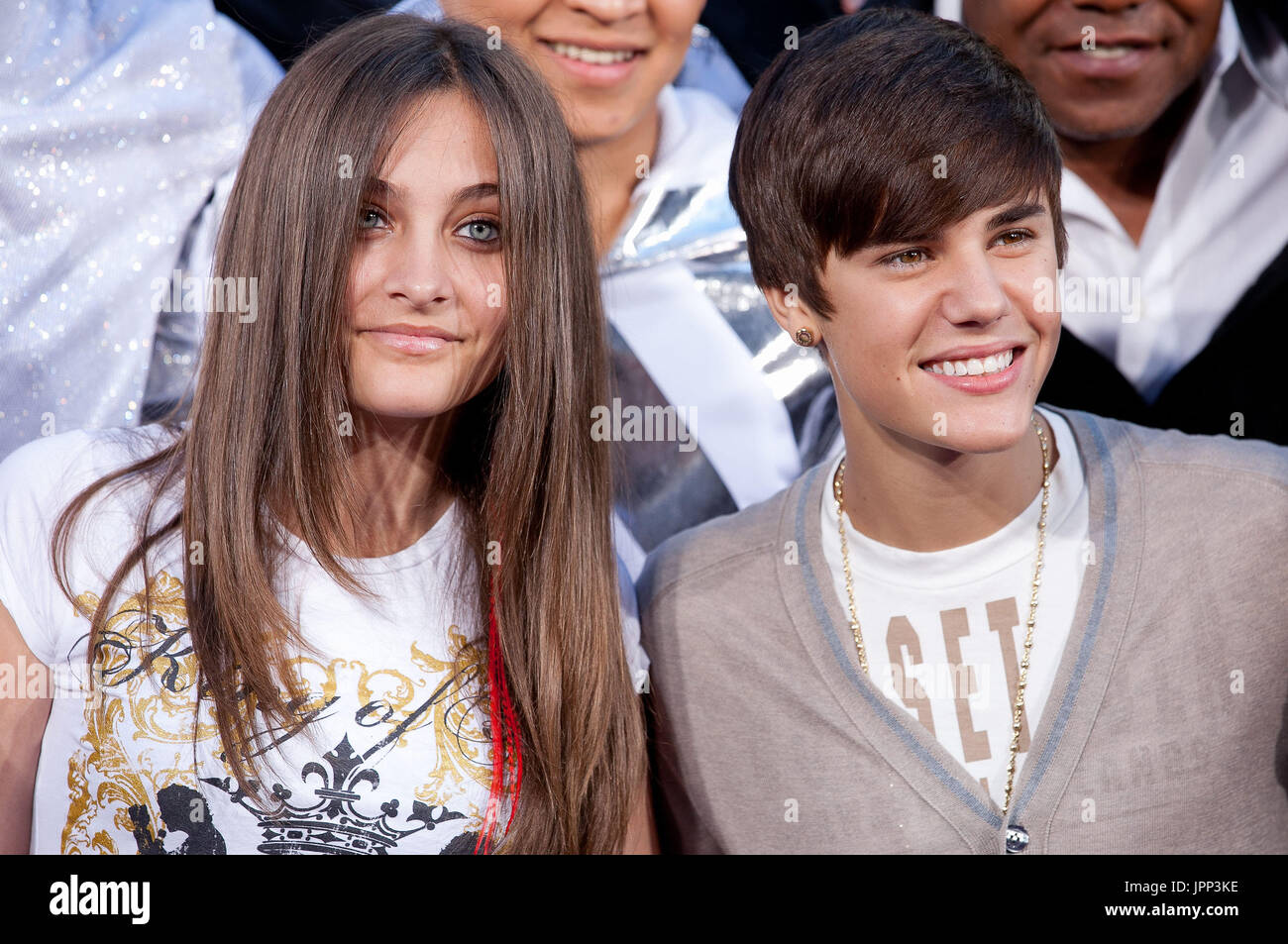 Paris Jackson & Justin Bieber at the Michael Jackson Immortalized With ...
