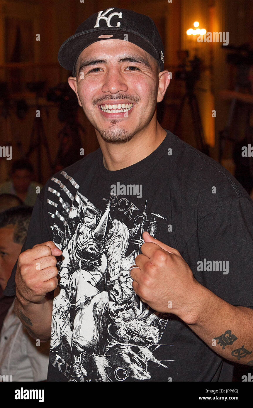Brandon Rios at the World Junior Featherweight Championship Donaire Vs ...