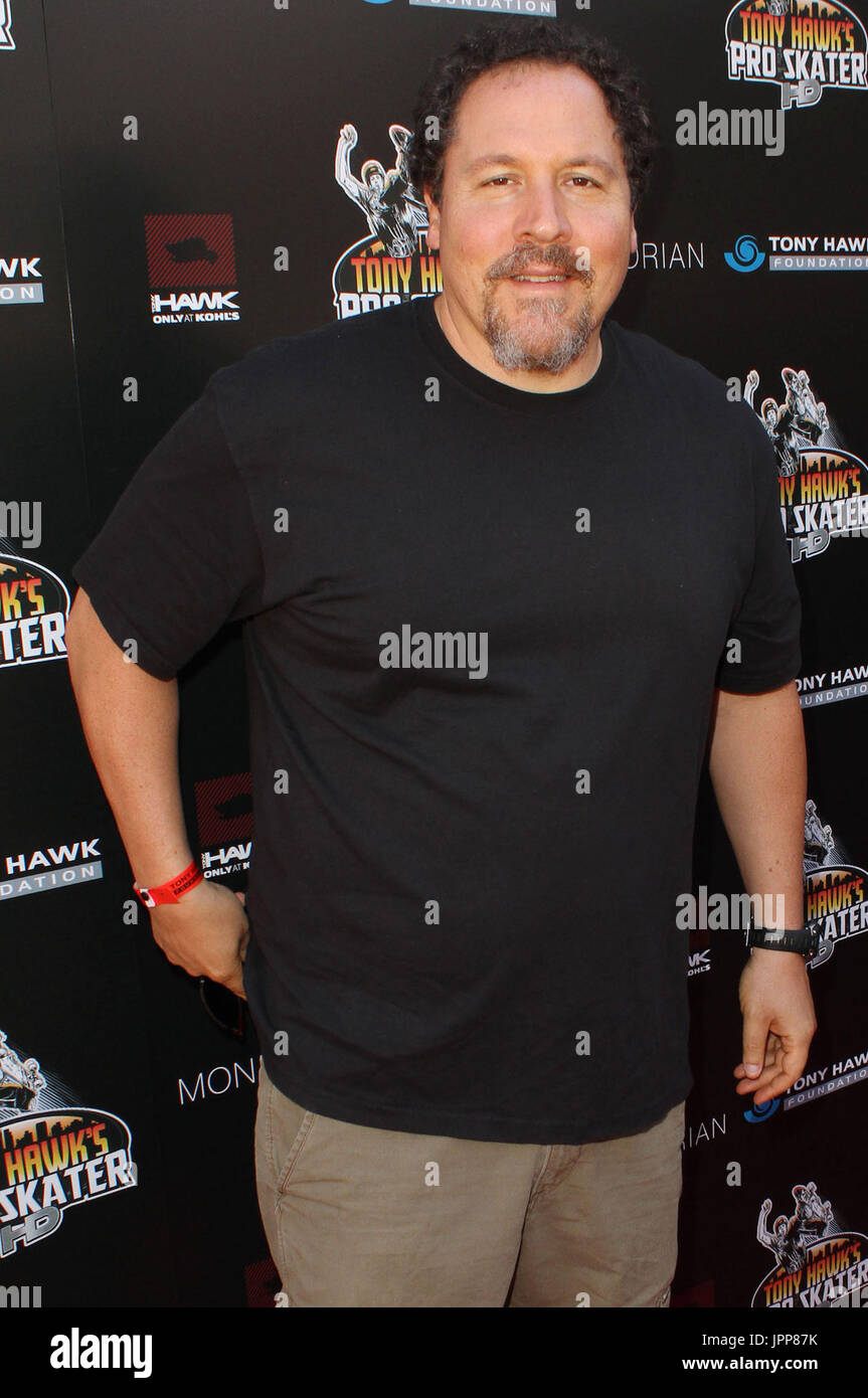 Jon Favreau at the 9th Annual Tony Hawk Stand Up For Skateparks Benefit ...