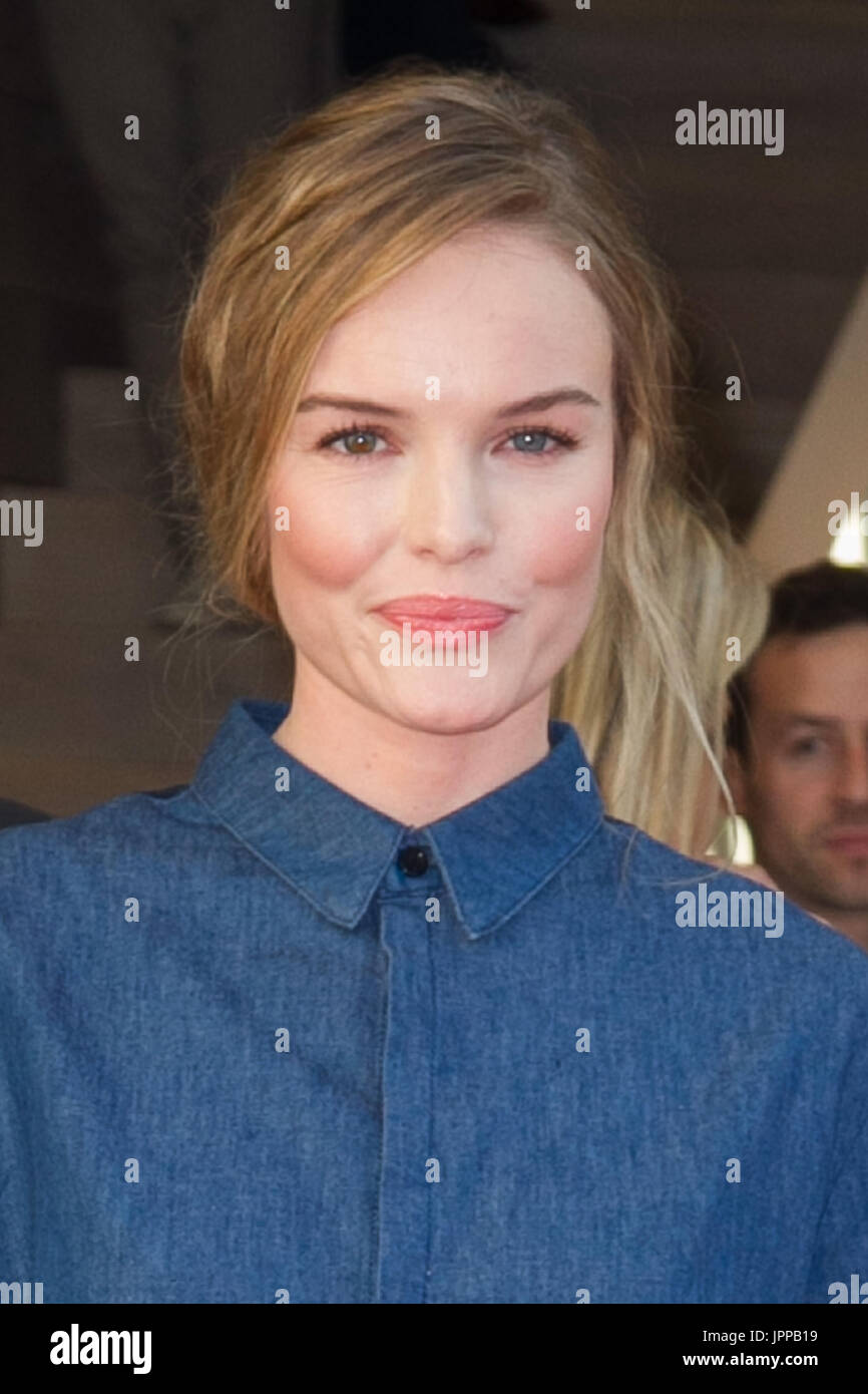Kate Bosworth attend Topshop Topman LA Grand Opening at The Grove on ...
