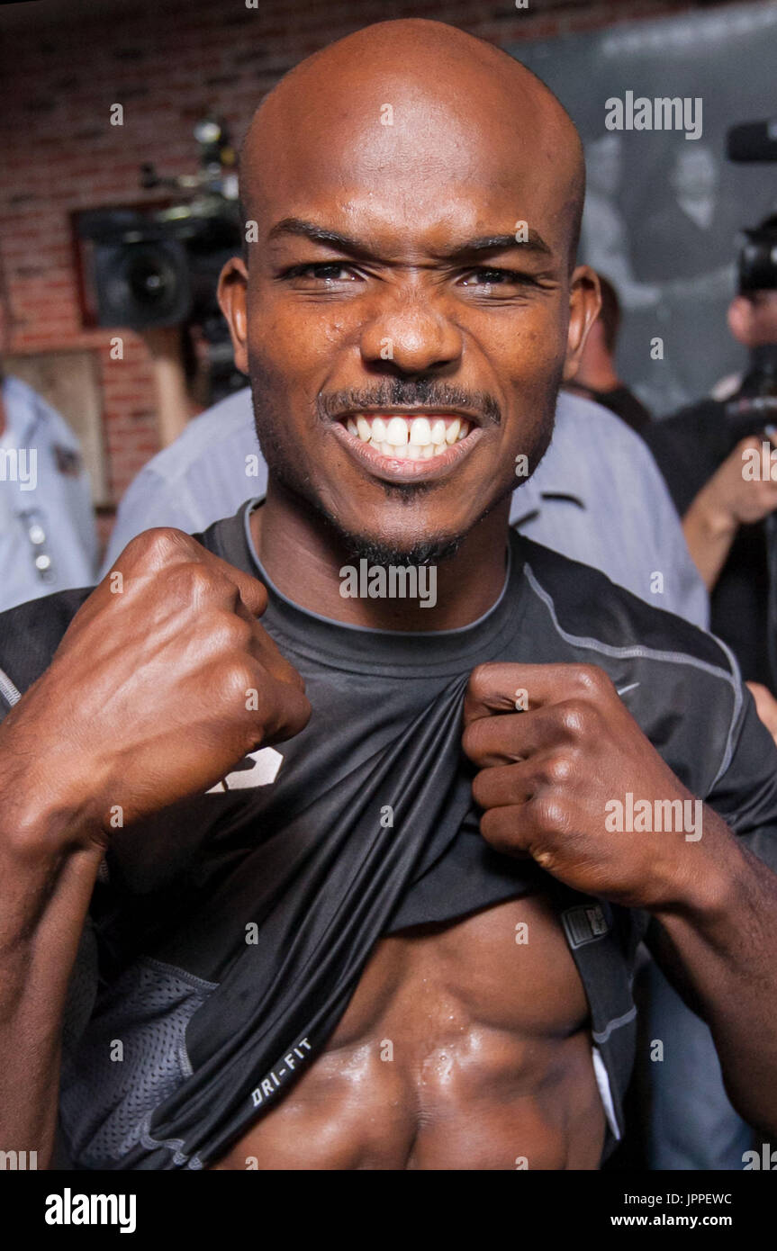 Boxer Timothy Bradley at the Timothy Bradley Los Angeles Media Workout ...