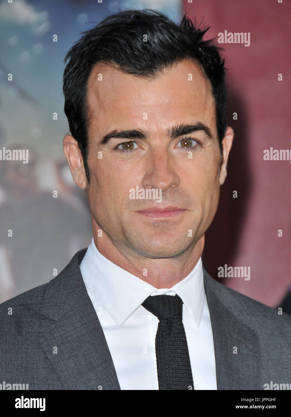 Justin Theroux at the "Rock Of Ages" World Premiere held at Grauman's ...