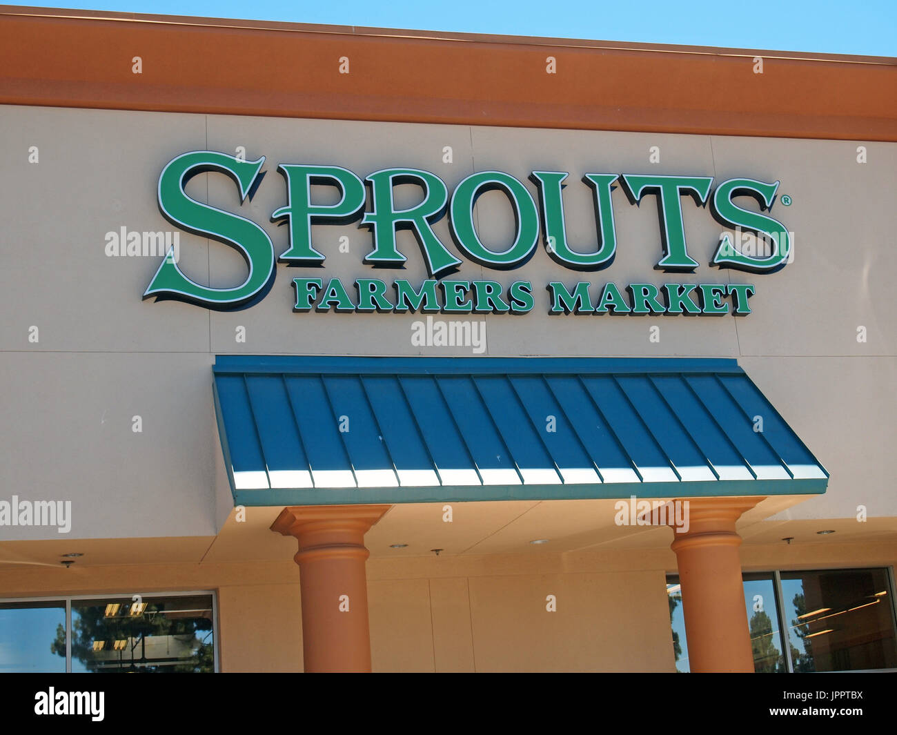 Sprouts Farmers Market, California Stock Photo - Alamy