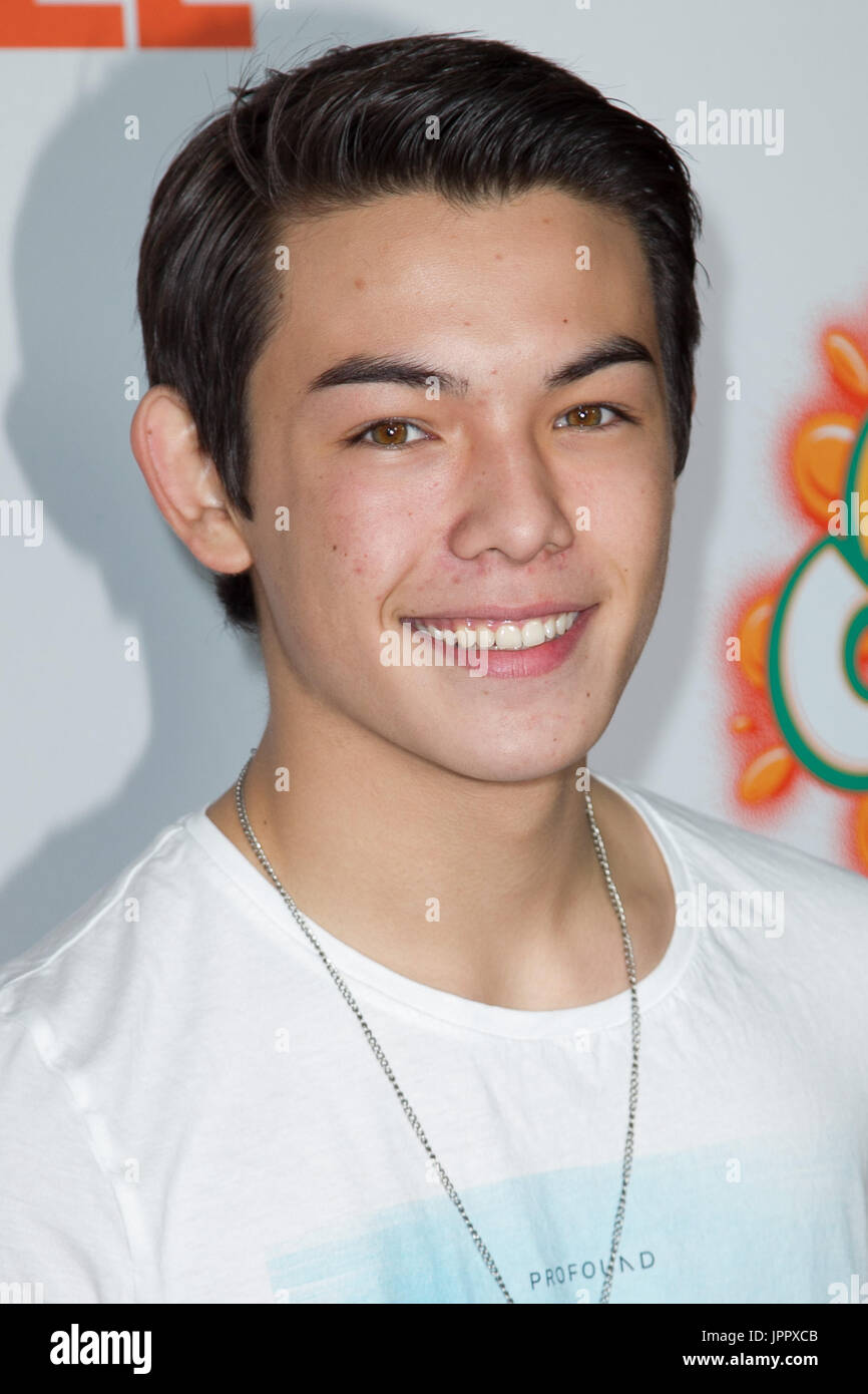 Ryan Potter arrives at the Premiere of Paramount Pictures' 'Fun Size ...